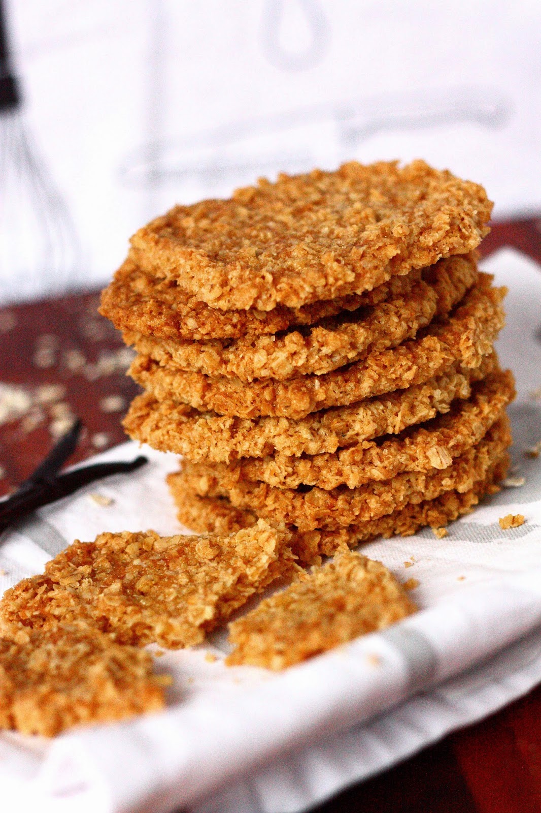 Suklaapossu: Ilmavat, rapeat kaurakeksit / munaton