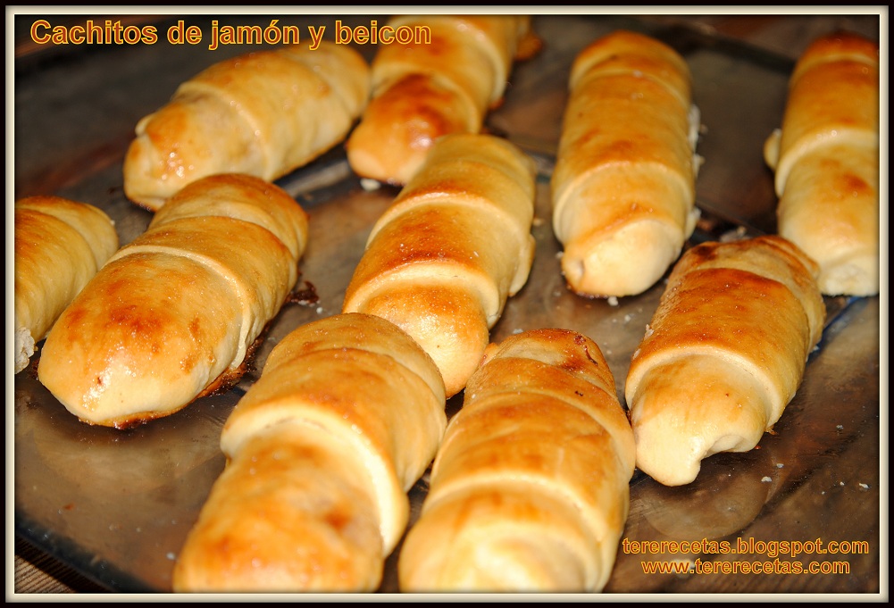 Cachitos venezolanos de jamón y beicon. | Cocina