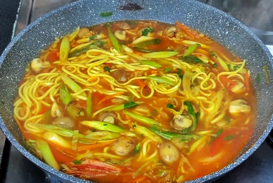 Nepali thukpa recipe | Chicken/Veg thukpa recipe