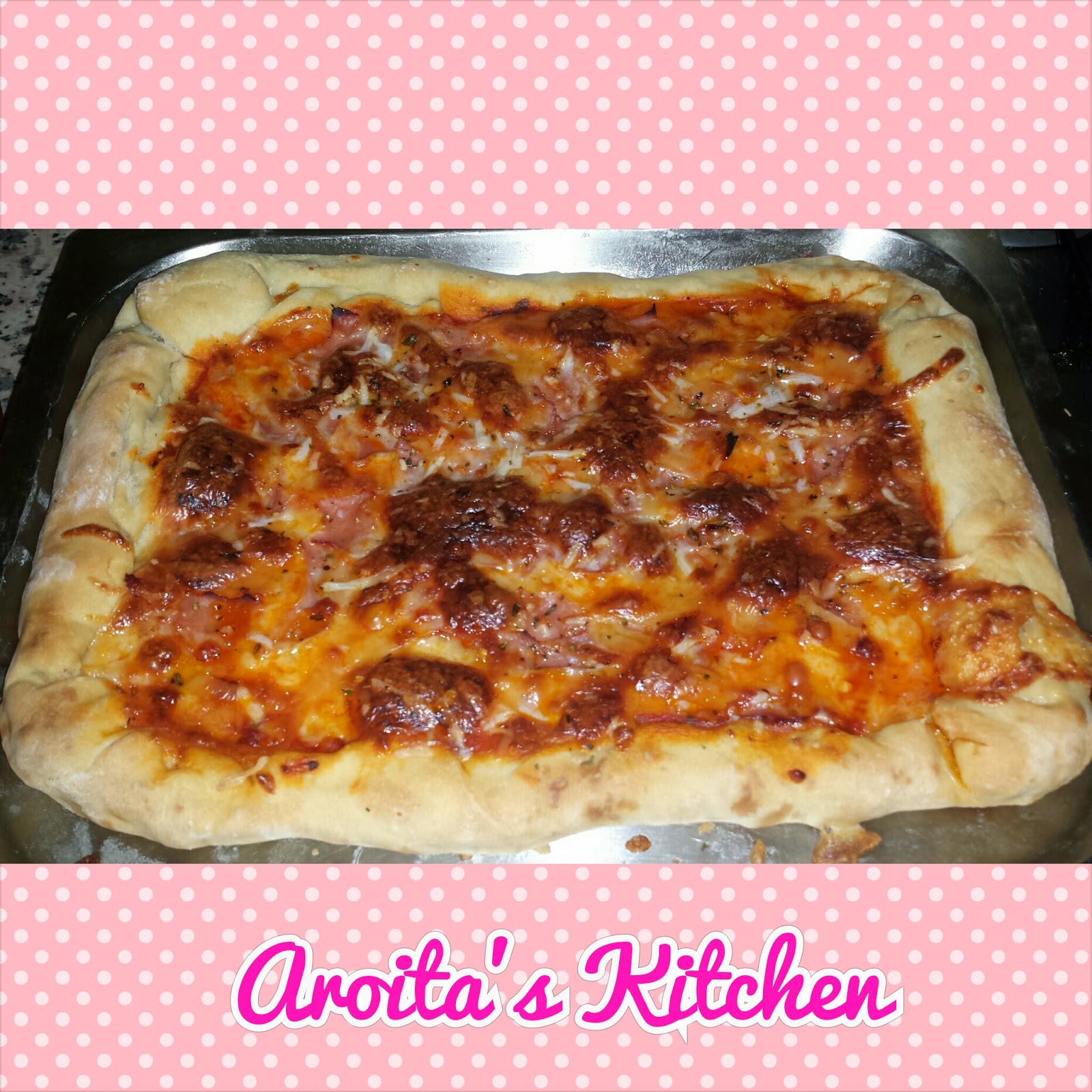 Aroita´s Kitchen: Pizza Casera con los Bordes Rellenos!!! Aroita´s Kitchen: Pizza Casera con los Bordes Rellenos!!!
