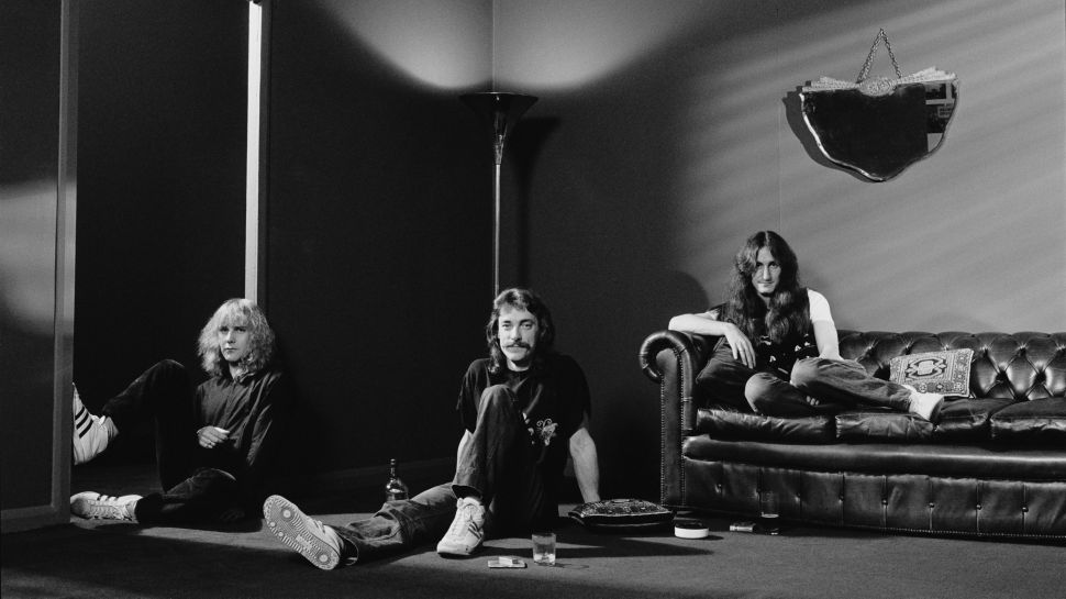 Cerca de la Orilla: RUSH: de regreso a la villa de los hemisferios