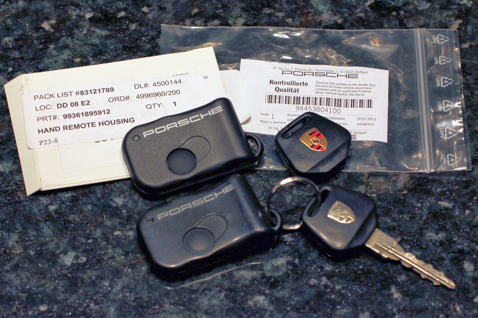 Two-Fourths Full: A Porsche 993 Blog: Key Fob Replacement