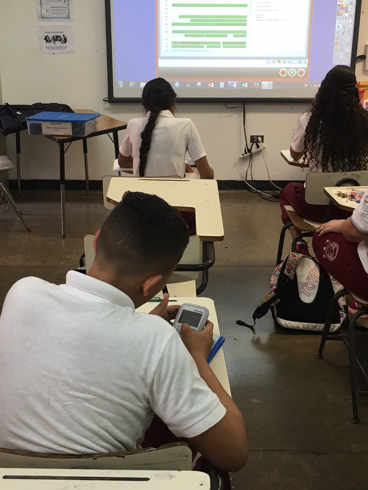 CONECTATE-A Tu Escuela Transformada-Escuela Esteban Rosado Báez: Uso ...