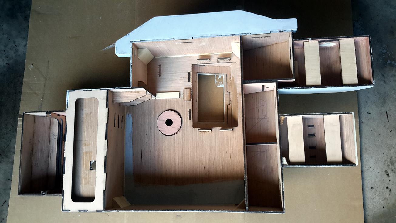 Markus Wobisch: Building a GERTY 3000 Computer from Moon (2009) - Part ...