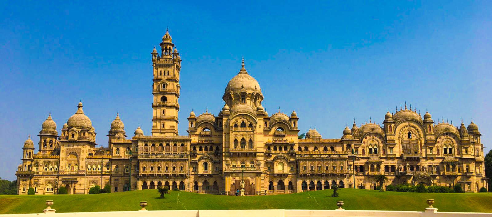 Gujarat Places: Laxami vilas palace india's big palace
