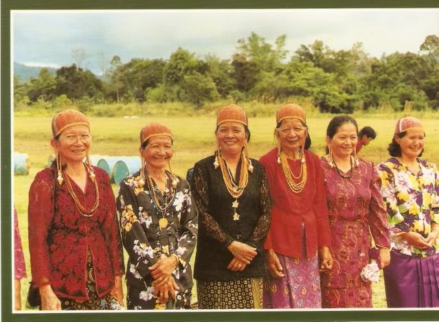 Cats City Hornbill Land: THE KELABIT.....inhabitants of a remote ...