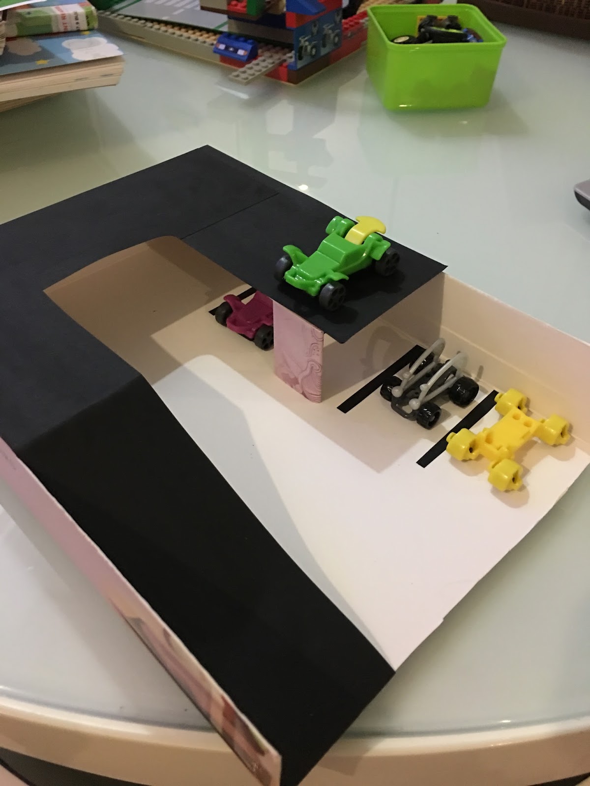 Live a liFe..: DIY - Cardboard parking garage and roads