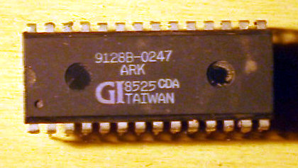 Cantinho do TK90X: Diferenças nas ROMs do meu TK90X e do SpecEmu