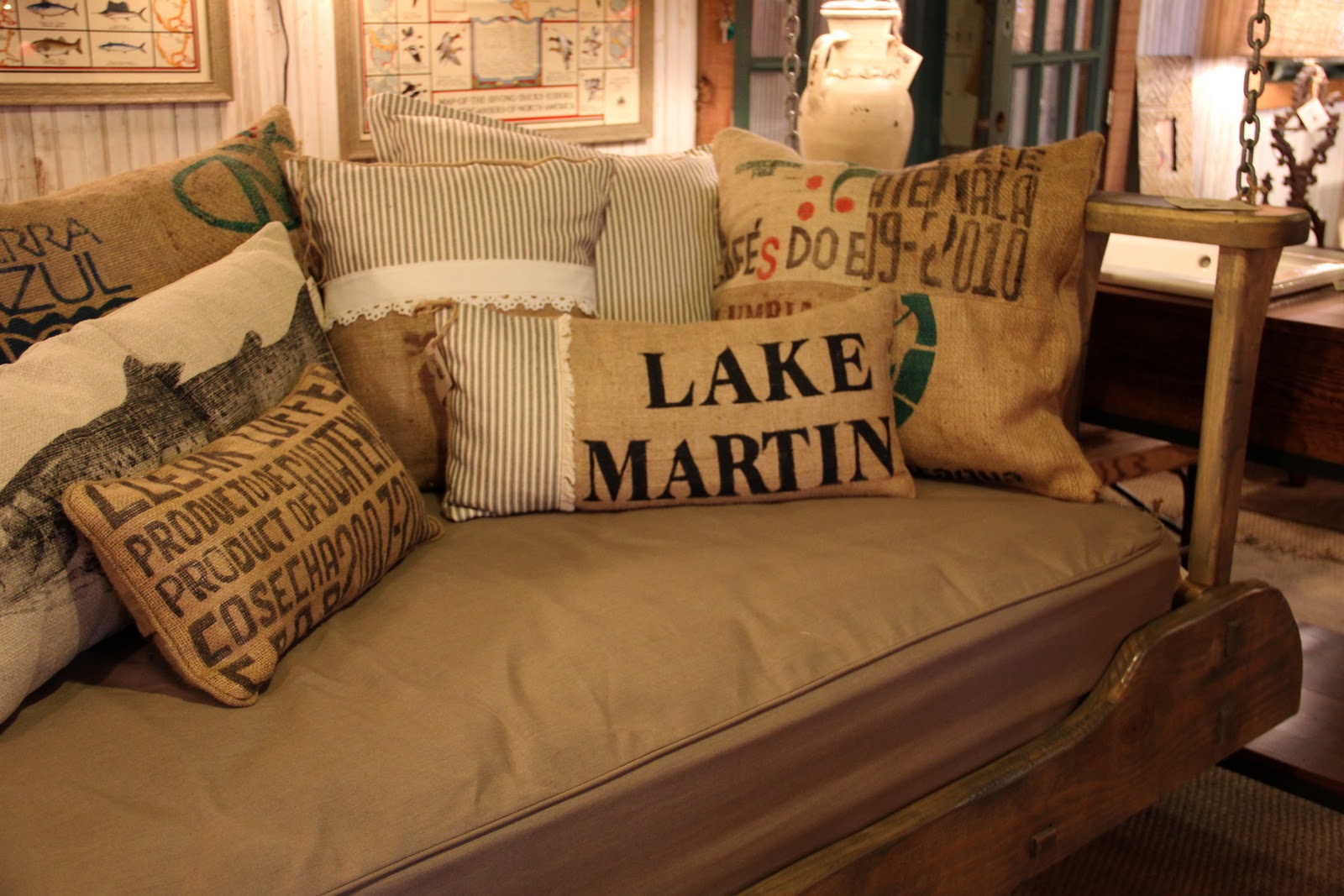 Seibels Cottage: Cottage Living Swinging Bed