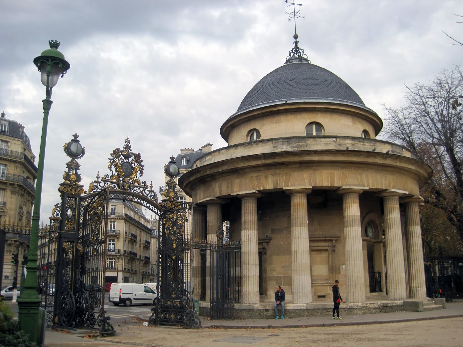 architect design™: Learning from Ledoux