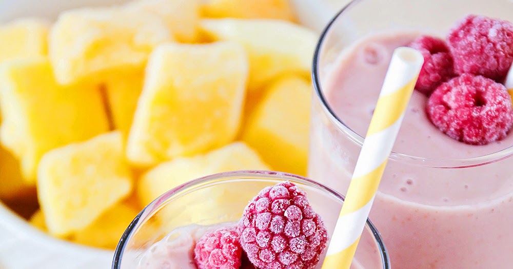 The Baker Upstairs: Mango Raspberry Smoothie