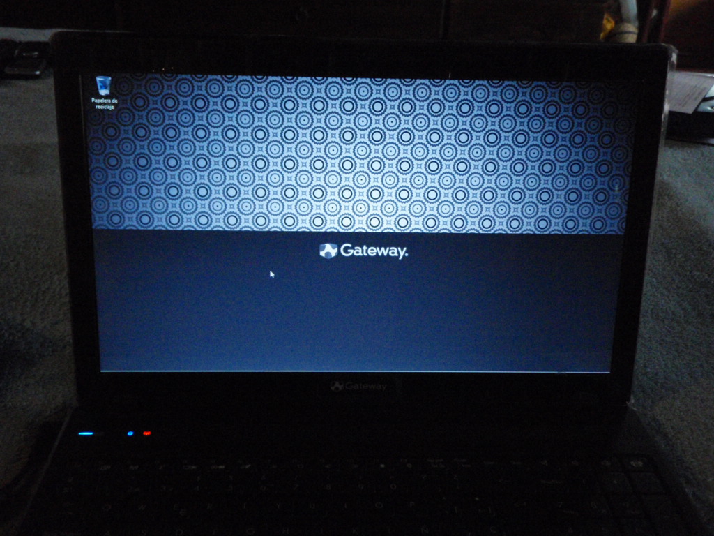 VENTA: LAPTOP GATEWAY NV55c INTEL CORE i5 Negro Satinado
