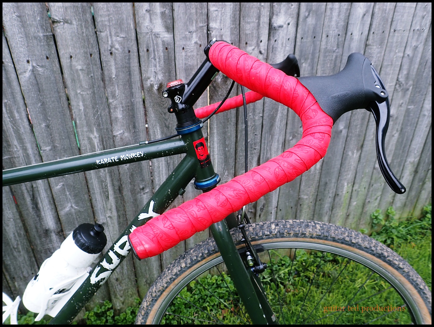 Guitar Ted Productions: Soma Gator Bar Review