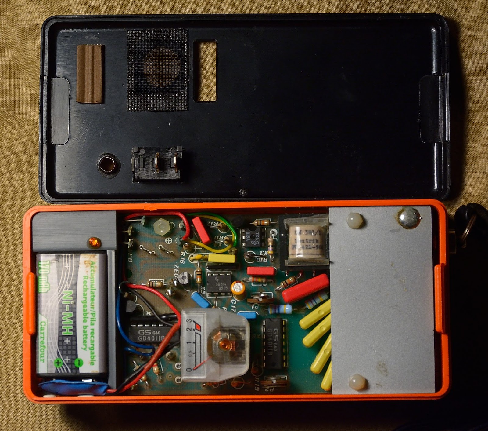 Promieniotwórczość wokół nas - fakty i mity: Dozymetr Genitron CX-3