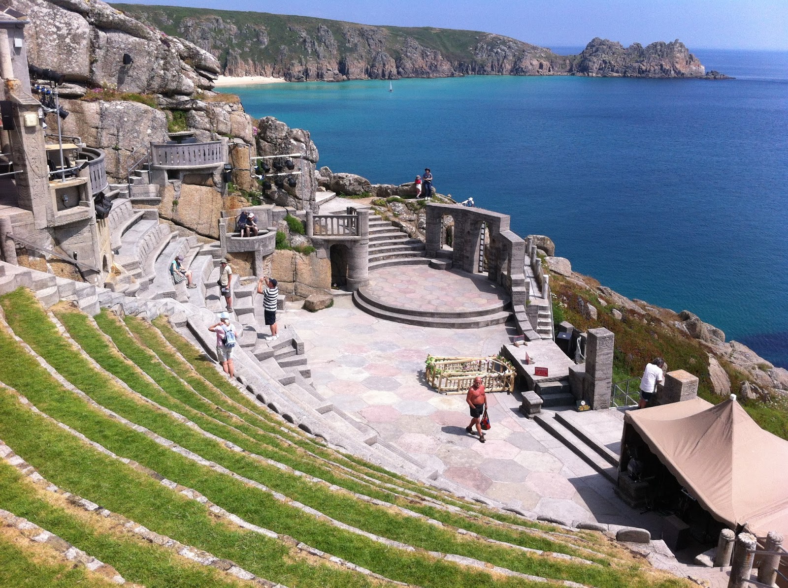 nafftastic blog: Hilda Quick at The Minack Theatre