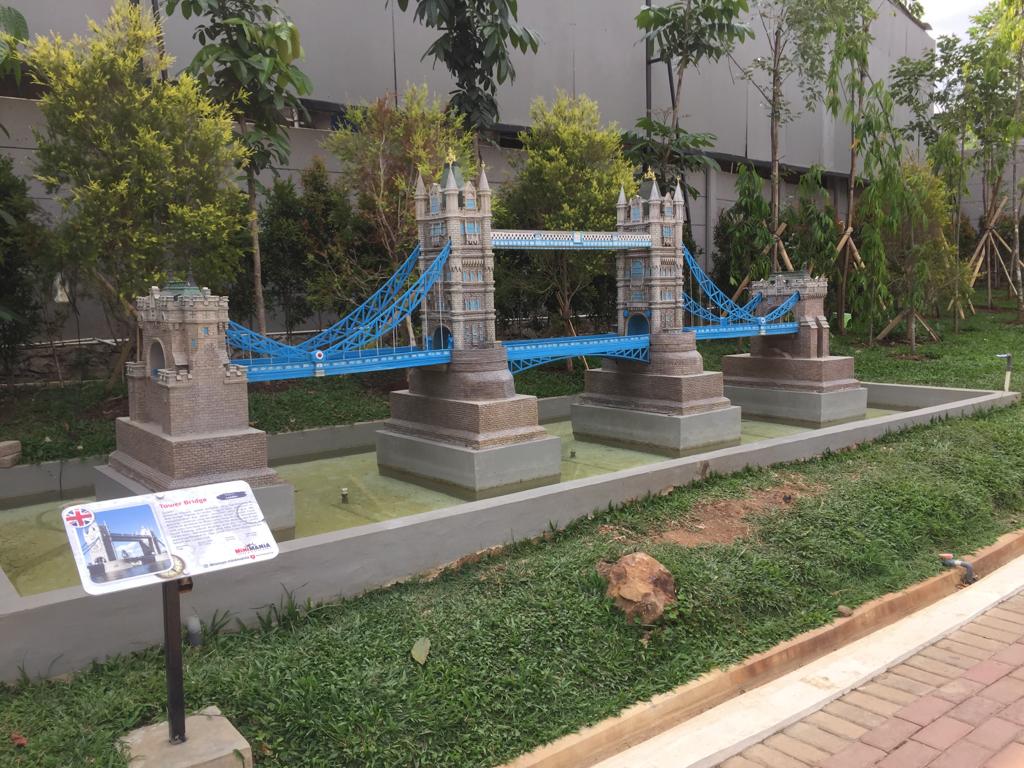 √ Menjelajah Puluhan Negara Di Mini Mania - Taman Miniatur Dunia - Novarty