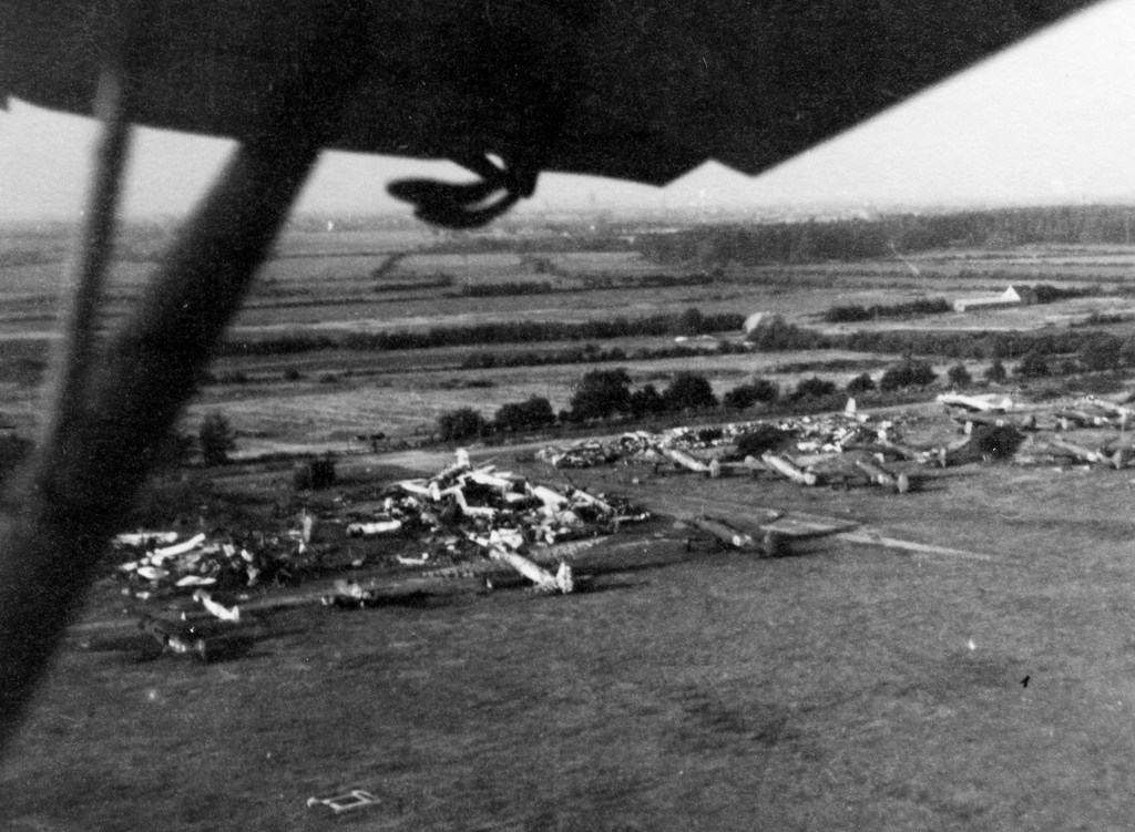 Luftwaffe Lovers: Luftwaffe Aircraft on Lübeck Airport, 1946
