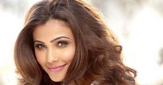 Daisy Shah Biography, Wiki, Dob, Age, Height, Weight, Affairs and More