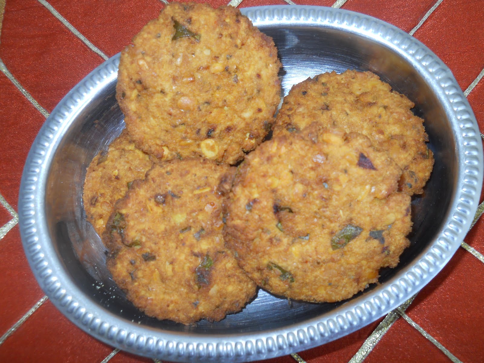 Brinda's Palakkad Vegetarian Cuisine: PARUPPU VADA, RASA VADA, THAYIR ...