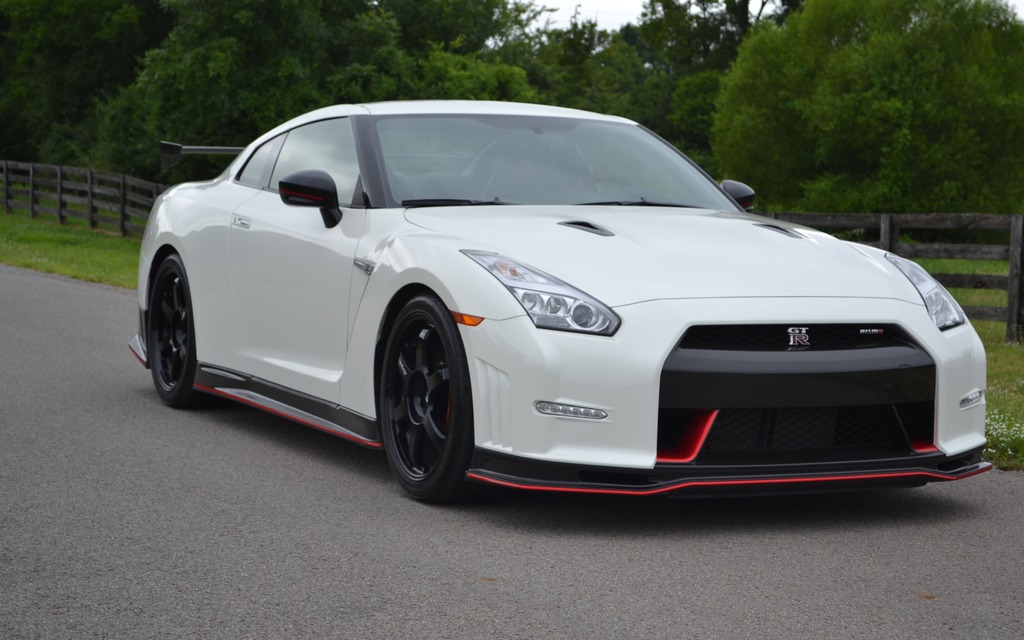 Nissan GT R Full review and performance