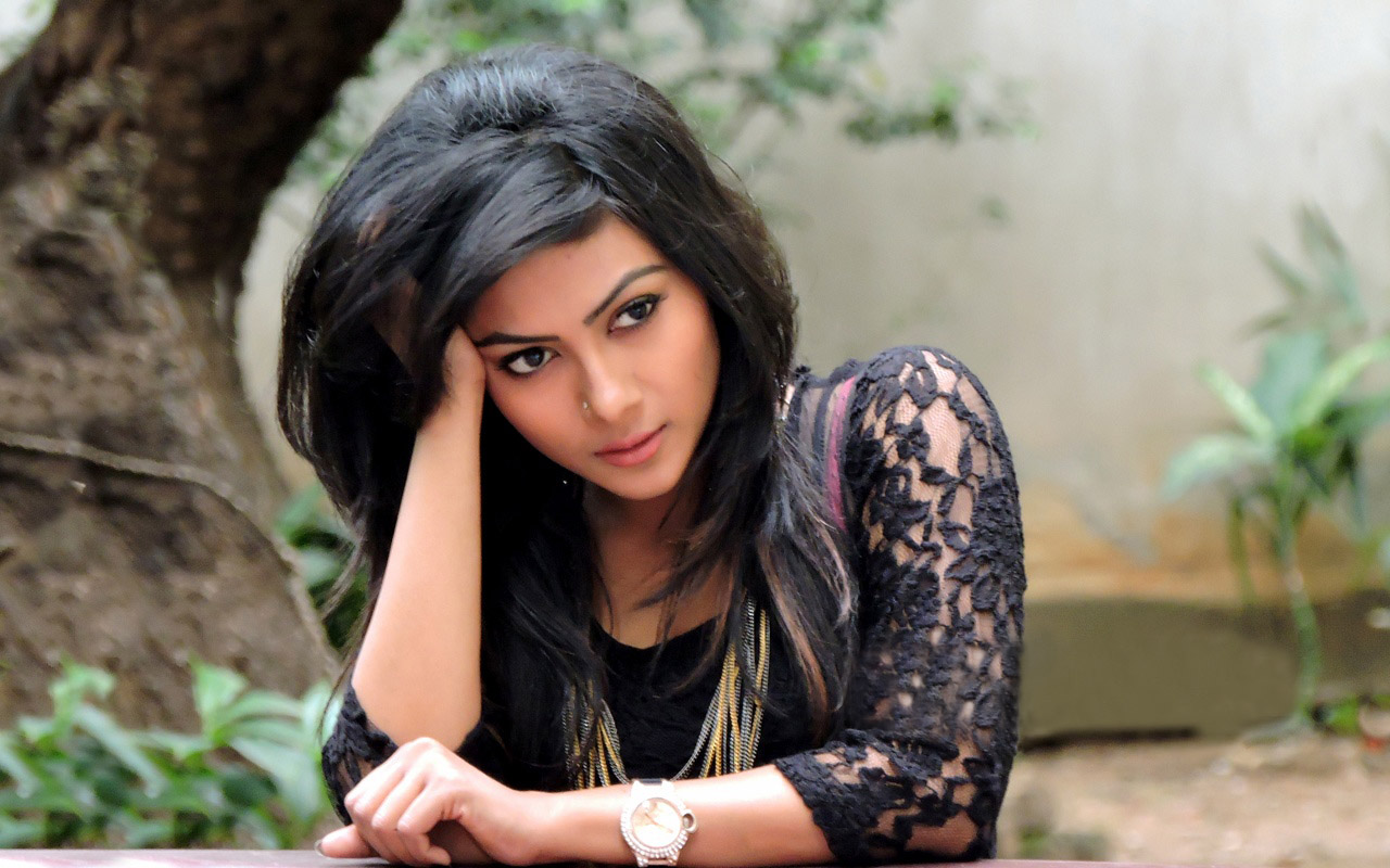 Irin Afrose Bio | Life in Bangladesh