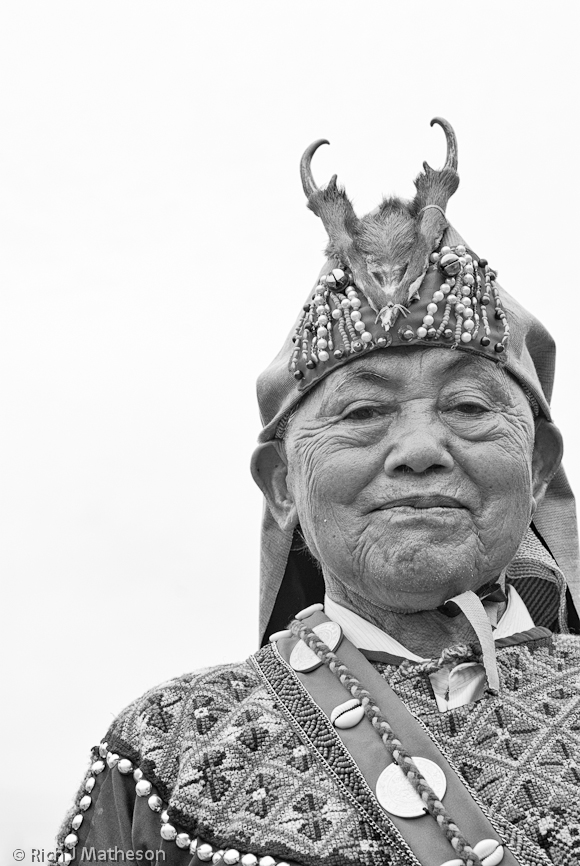 FolkCostume&Embroidery: Costumes of the Indigenous Taiwanese Peoples ...