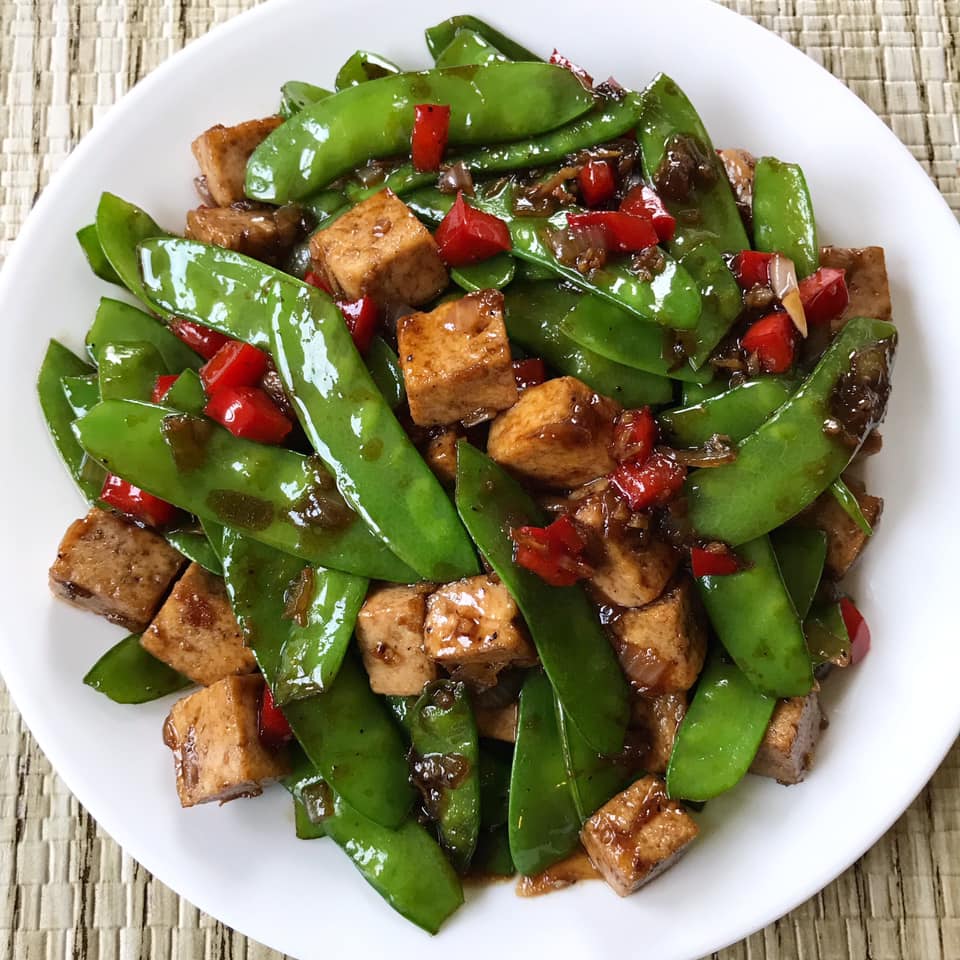 Stir Fry Tofu with Snow Peas