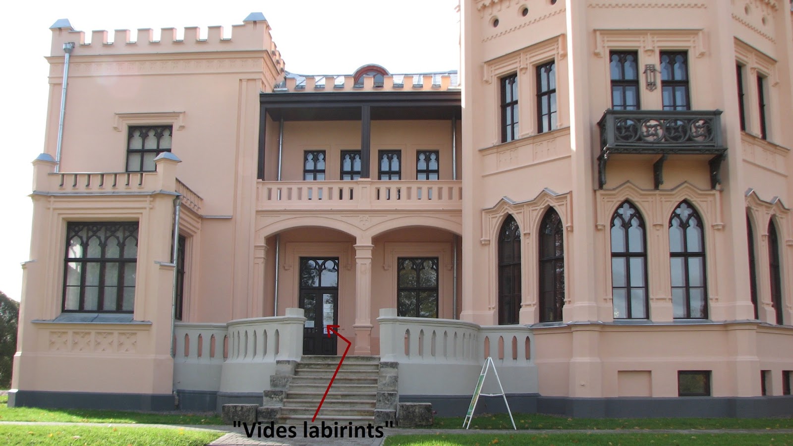 DABAS MUZEJS "VIDES LABIRINTS": KONTAKTI