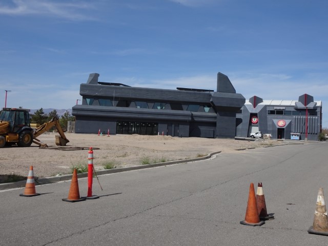 Walkabout With Wheels Blog: The Alien Fresh Jerky Store in Baker ...