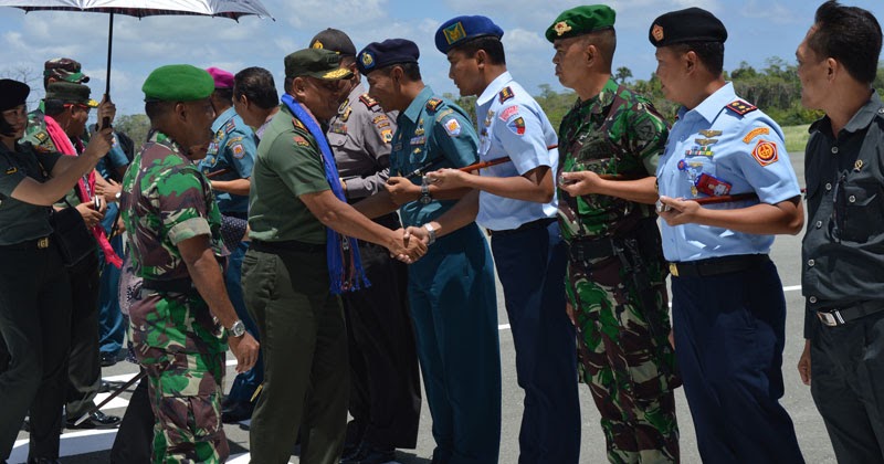 Kunjungan Panglima TNI ke Satuan Radar 245 Saumlaki ~ Satuan Radar 245