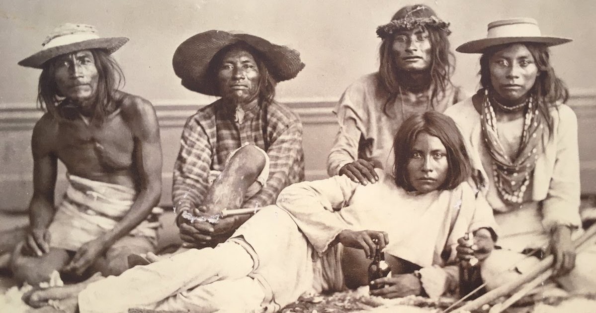 daily timewaster: Group of Seri Indians - Mexico circa 1890s