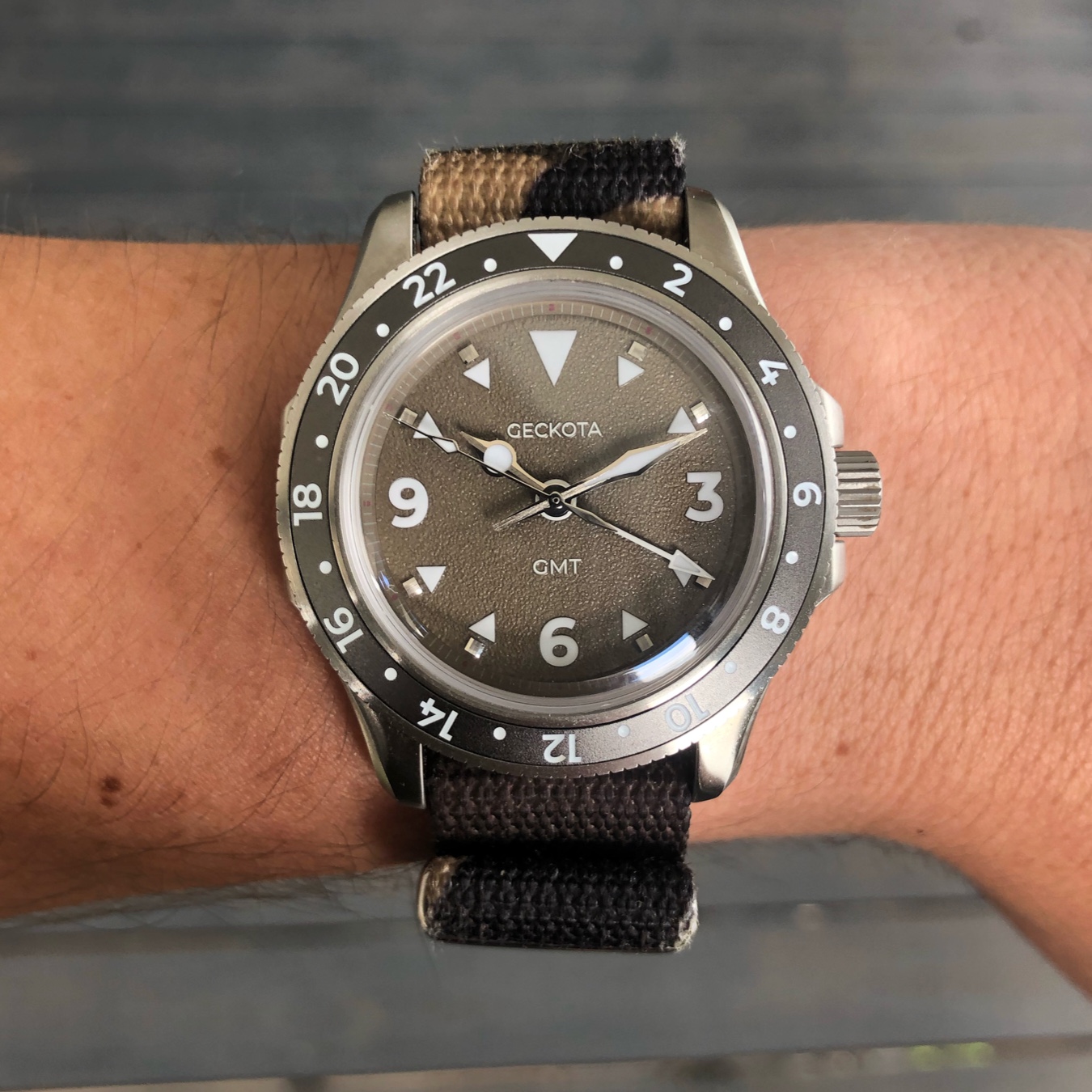 Geckota G-02 GMT - The Time Bum
