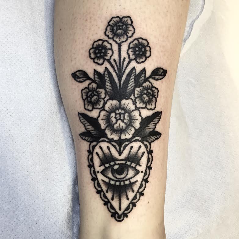 50+ Small Flash Tattoos for Women - AzzFeed