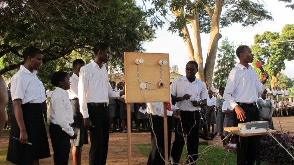 FRIENDSHIP Telemark Uganda: Visiting Kings College Budo