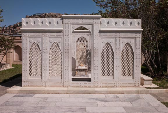 History of Pashtuns: Babur's Tomb in Babur's Garden, Kabul