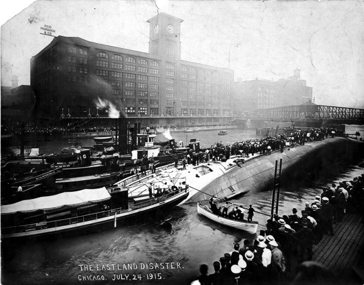 Disasters and Shipwrecks: Sinking of the Eastland - Disaster in Chicago