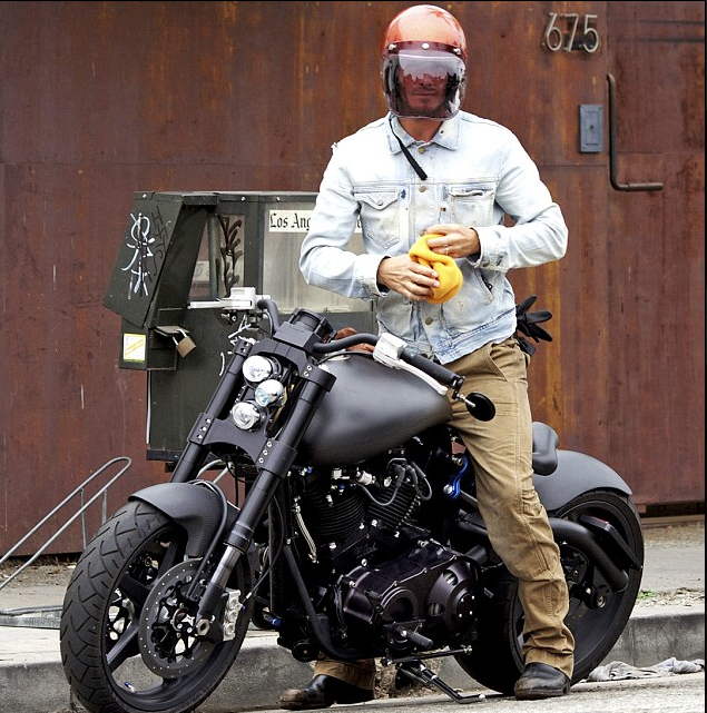 millecavalli LIFESTYLE: Celebrity and Motorcycles - 4 Famous Male ...