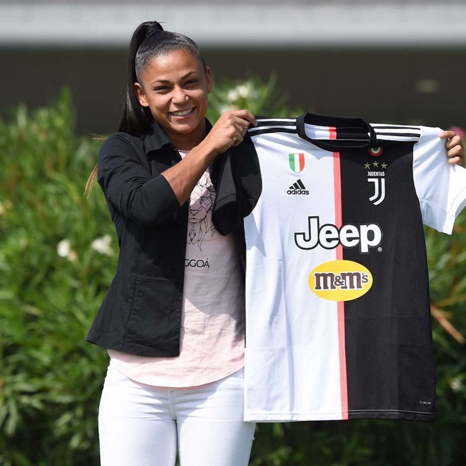 Blog Esportivo do Suíço: Atacante Maria Alves renova contrato com a ...