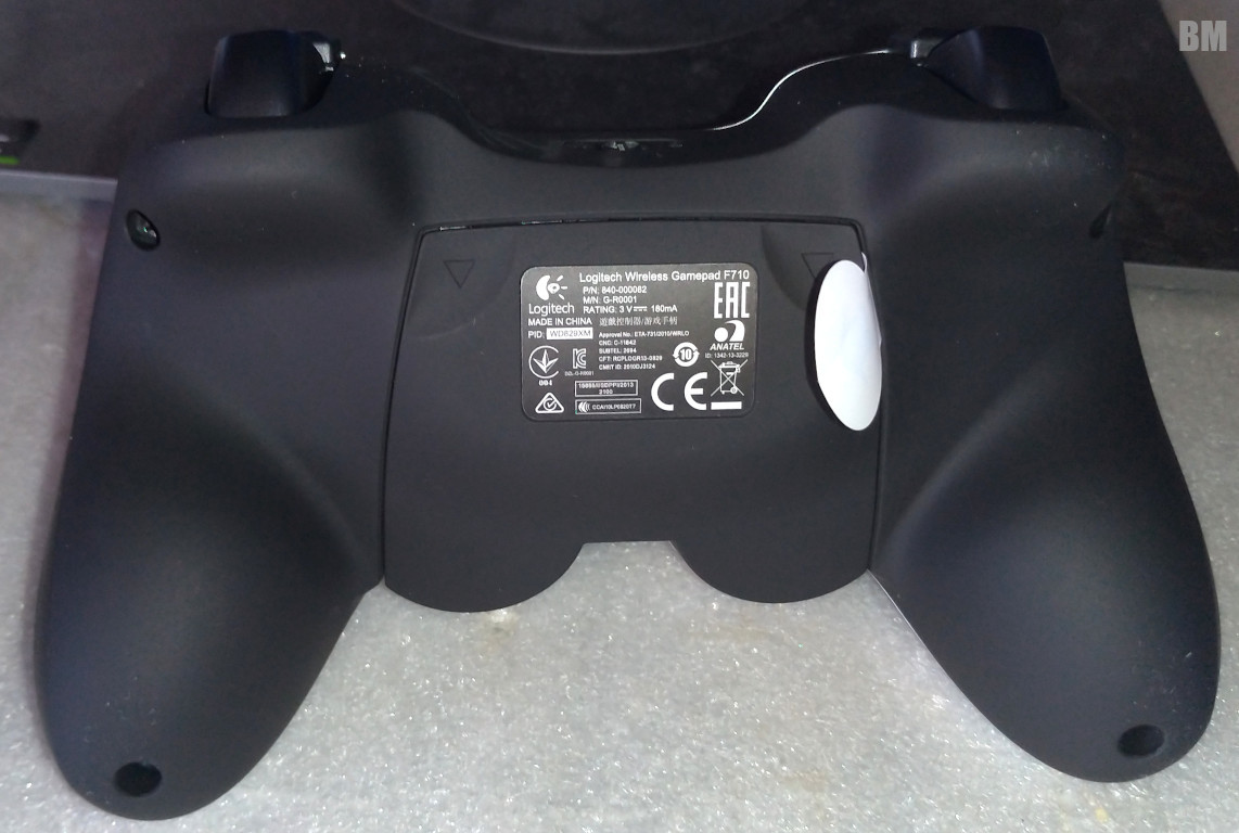 Unboxing e primeiras impressões: joystick Logitech F710