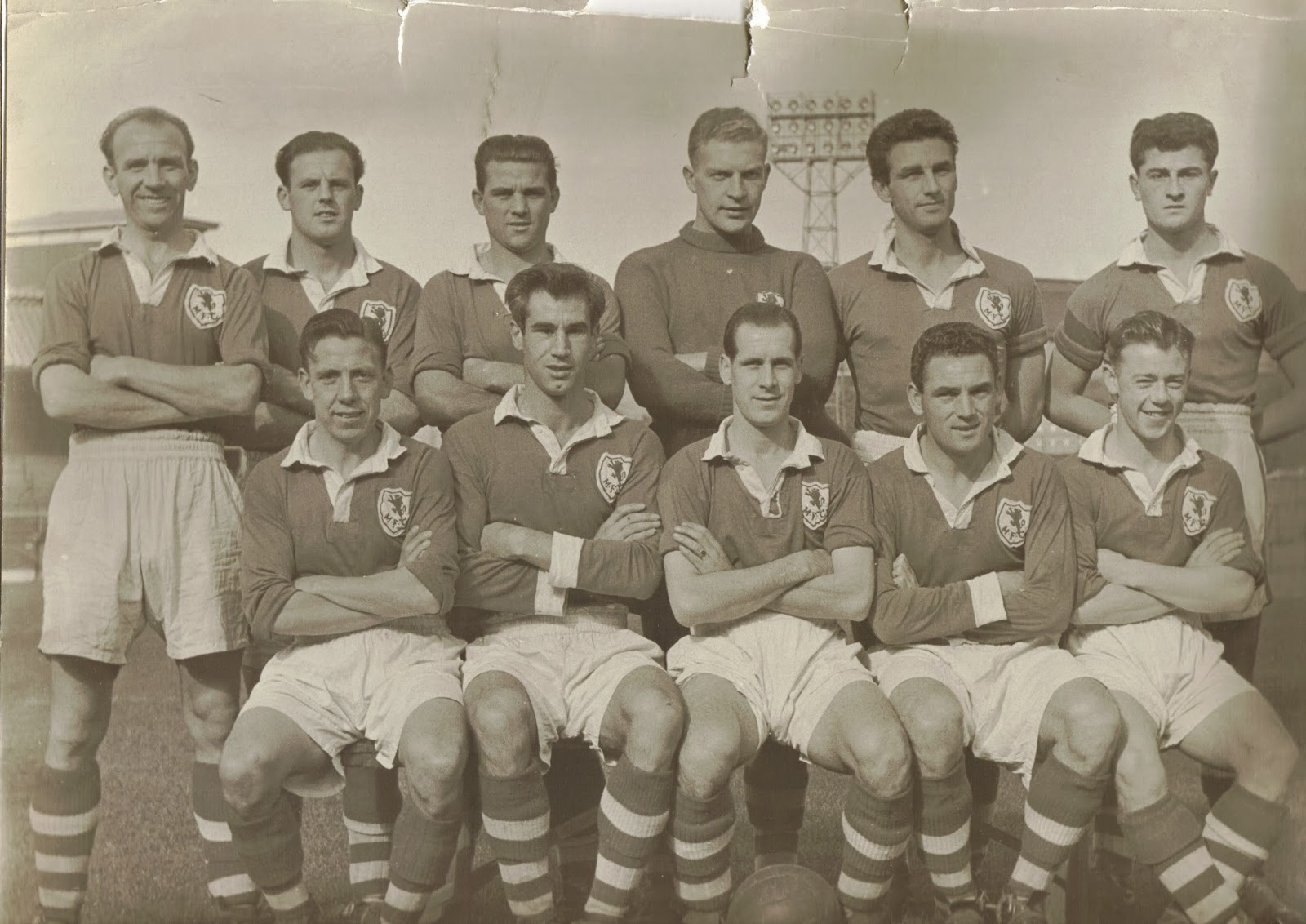 Fighting Talk by Mark Metcalf : Charlie Hurley's league debut was 60 ...