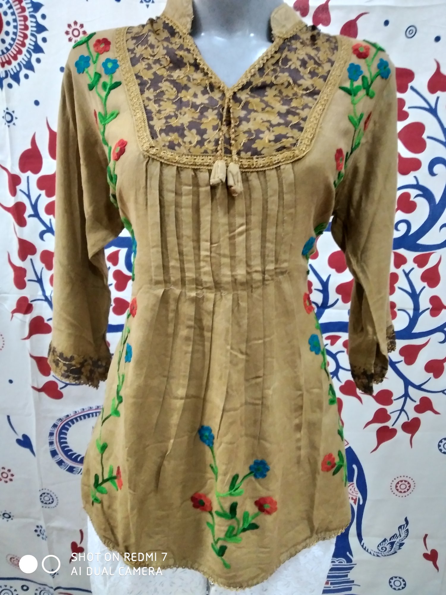 ROPA Y ARTESANIAS DE LA INDIA