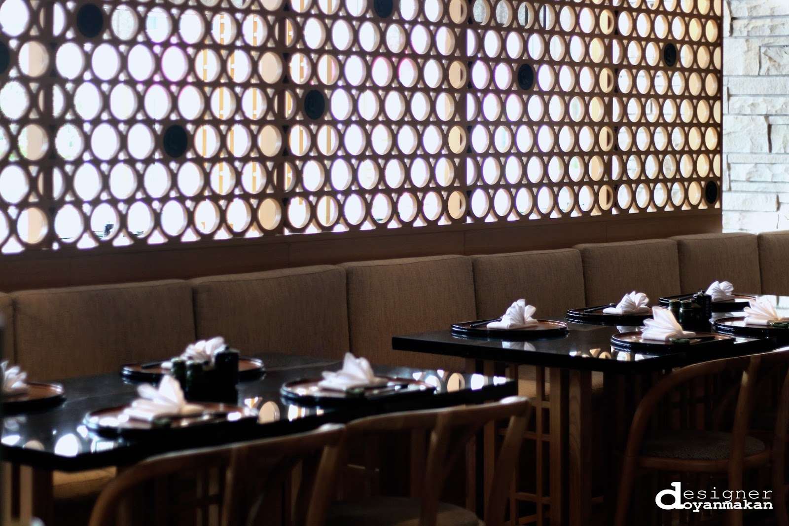 Designer Doyan Makan: [HOTEL REVIEW] Restaurants at Resinda Hotel Karawang