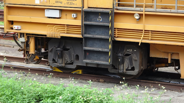 Blair's 鐵道攝影: 長盛營造 軌道動態穩定車(DTS, Dynamic Track Stabilizer) DGS 62N CS5002