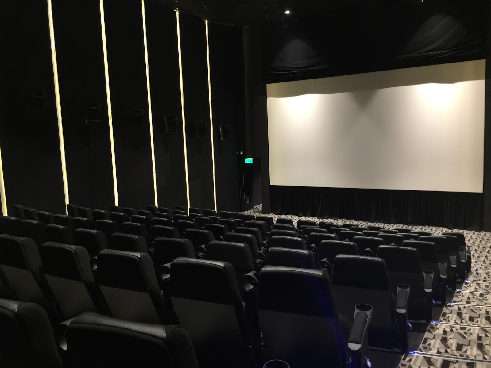 Lakwatsera Lovers: New Luxury Theaters Opens at Vista Mall Las Piñas