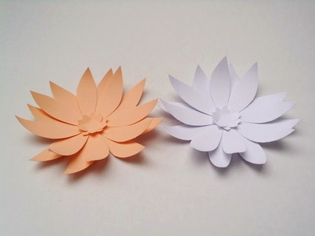 Handmade Paper-Heaven: Paper flowers - Flori mari din carton colorat