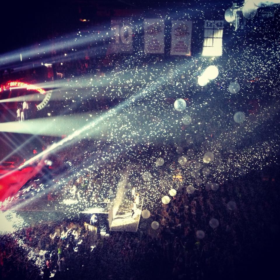 One Direction Kept The Crowd Up All Night - Youth Journalism International