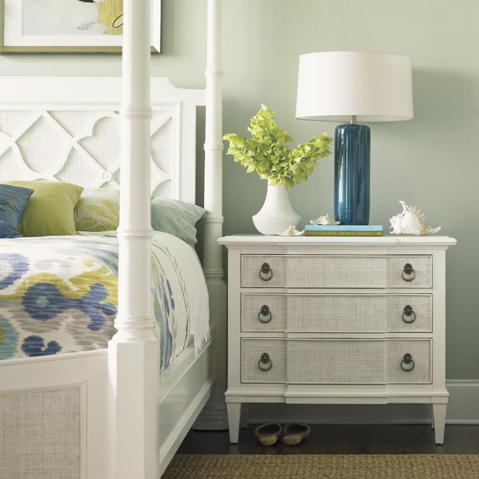 Baer's Furniture Store: Bachelor Chests Add an Antique Flair to the Bedroom