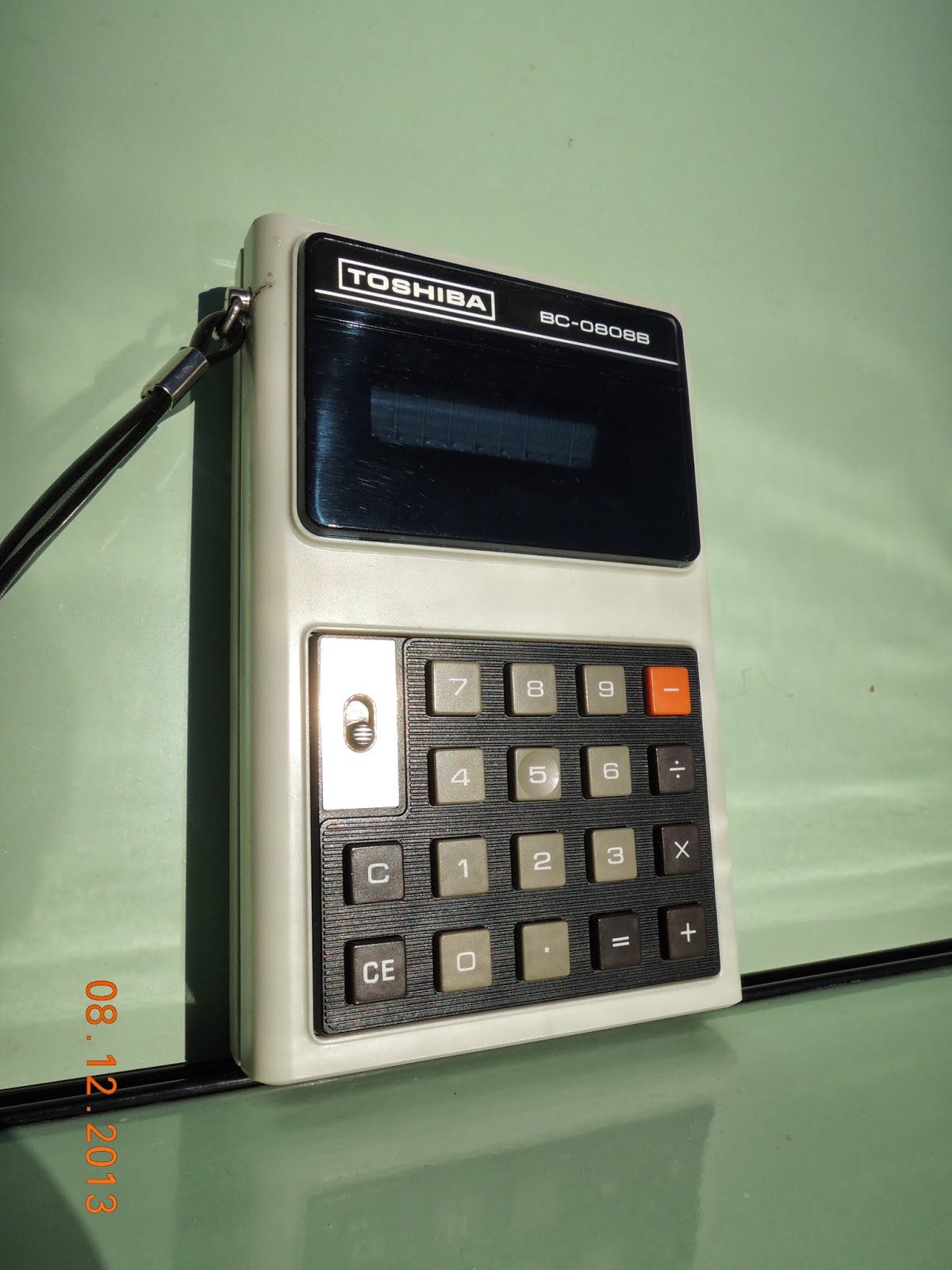 kingrat2010 / LASERAT'I: vintage 8-digit led calculator "toshiba BC-0808B"