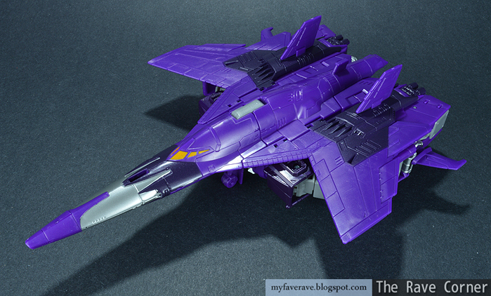 The Rave Corner: Transformers Generations Combiner Wars Voyager Class ...