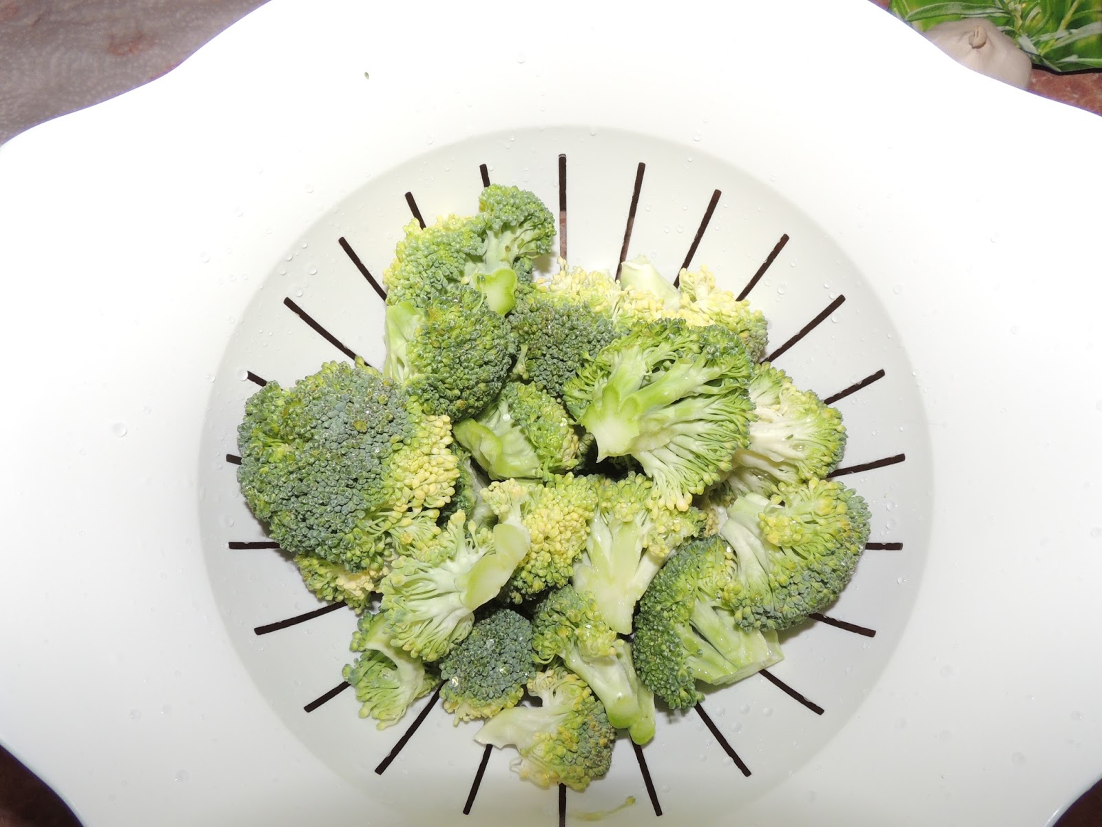 In the mood to cook: Somon glazurat cu sote de brocoli si ciuperci ...